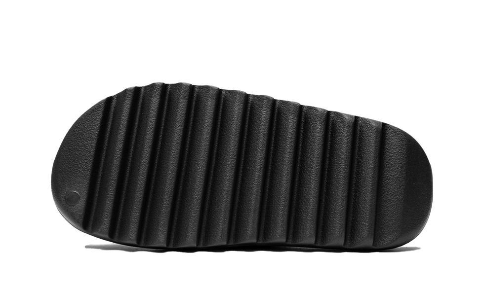 Yeezy - Sneak.fi